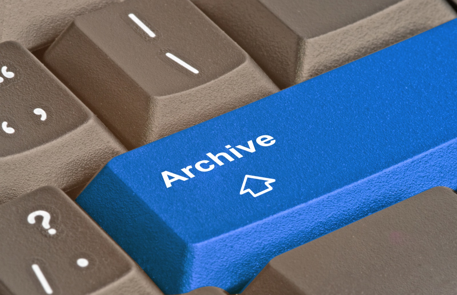 Beyond Screenshots: Web Archiving Essentials